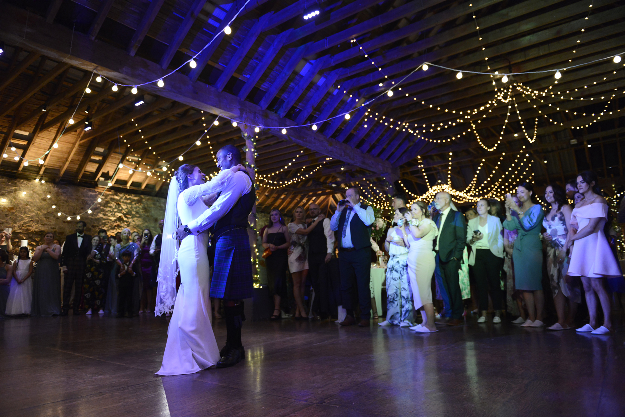 Three things to look for when hiring a wedding band: Samantha Nieves ...